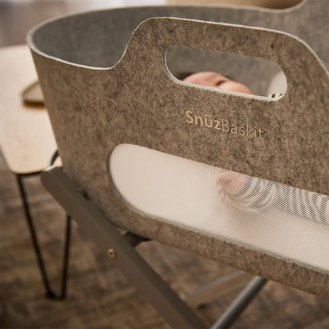 SnuzBaskit Light Grey Moses Basket & Dove Stand – Newbie and Me